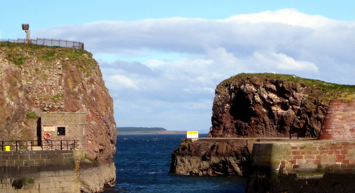 Dunbar Harbour Wall Survey - Beckett Rankine