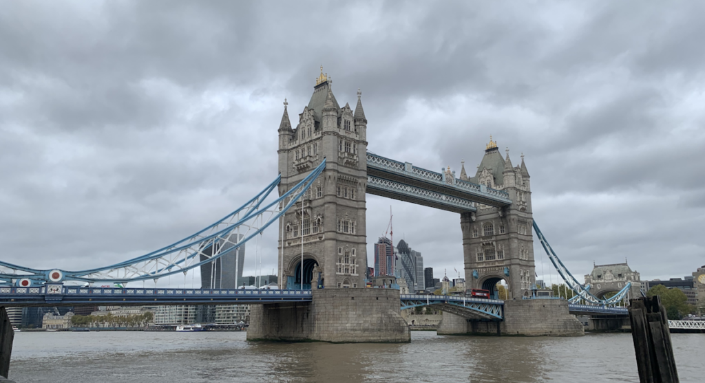 Tower Bridge's grab chains - Beckett Rankine